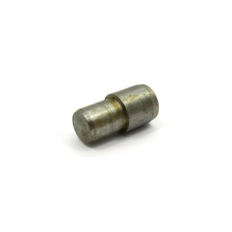 Dowel locating transfer casing